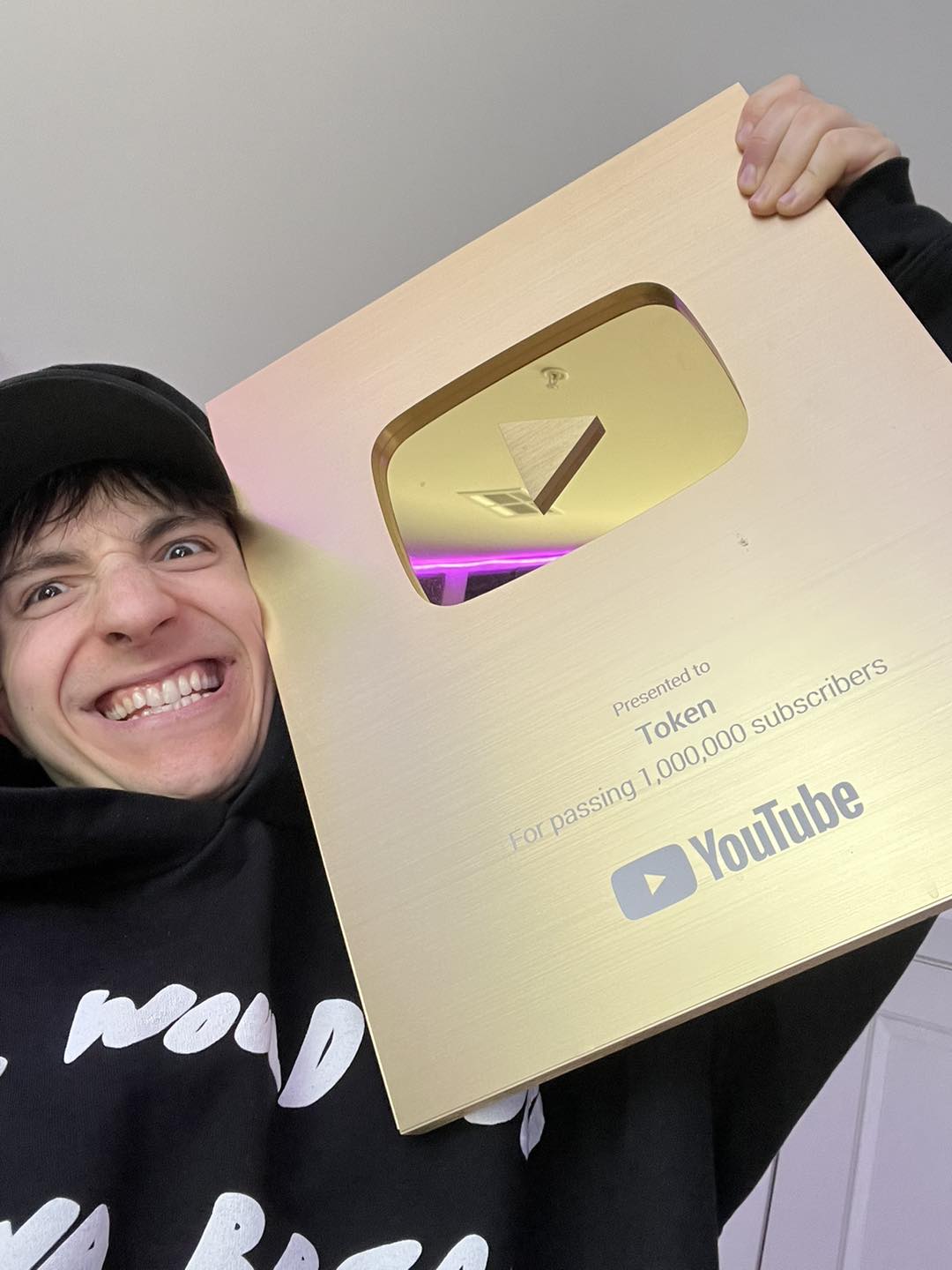 Token Receives Award From Google For Over 1 Million YouTube Subscribers ...